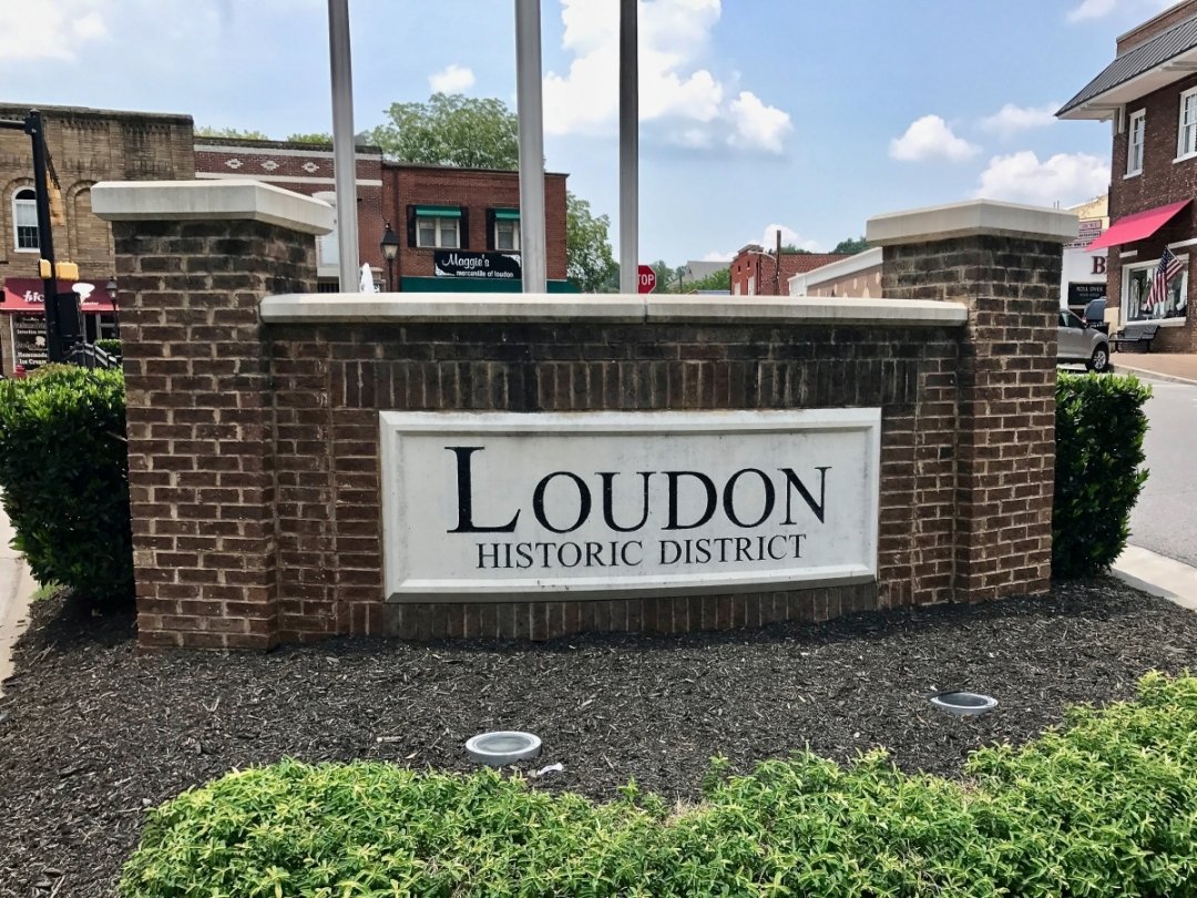 A Drive through Loudon County Tennessee | Backroad Planet