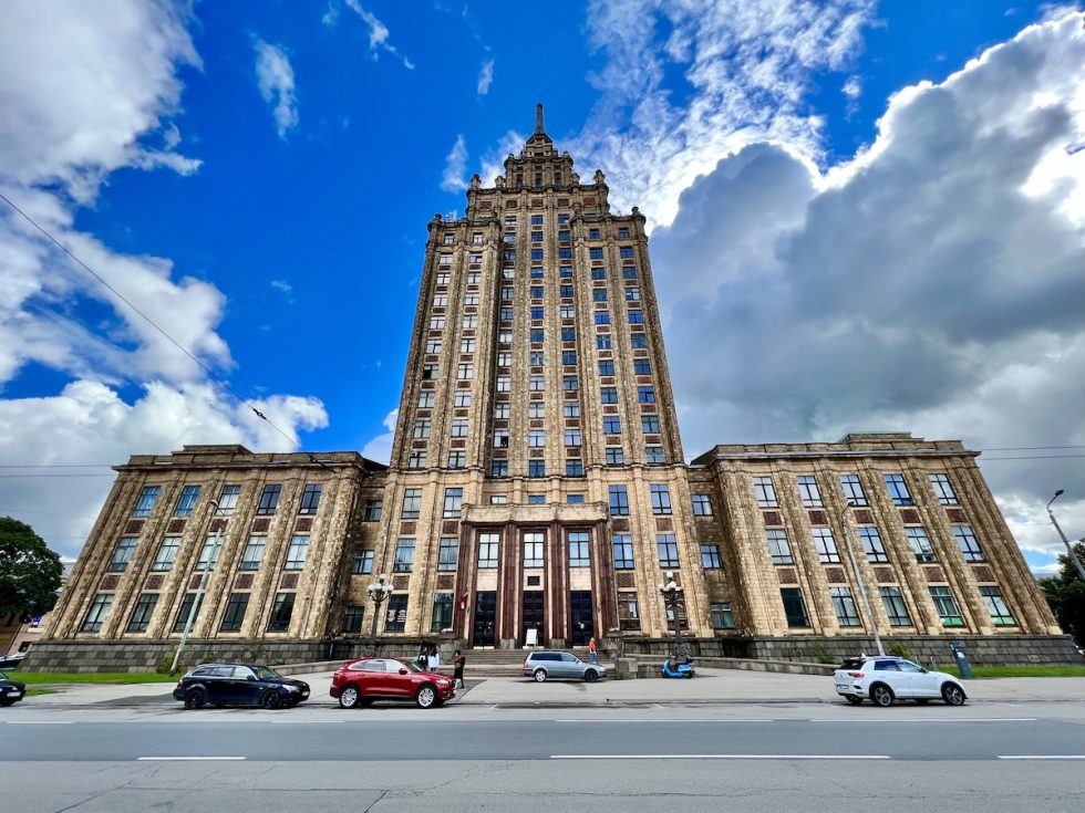 How to Explore Riga On Your Own | Backroad Planet